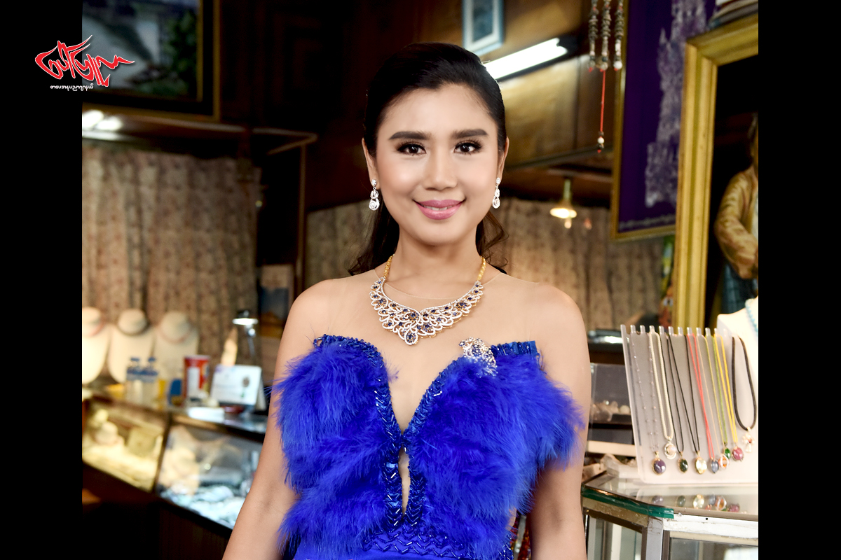 ေဝဖန္မႈေတြကို အကယ္ဒမီခိုင္သင္းၾကည္ ဘယ္လိုေၿဖရွင္းမလဲ | Popular