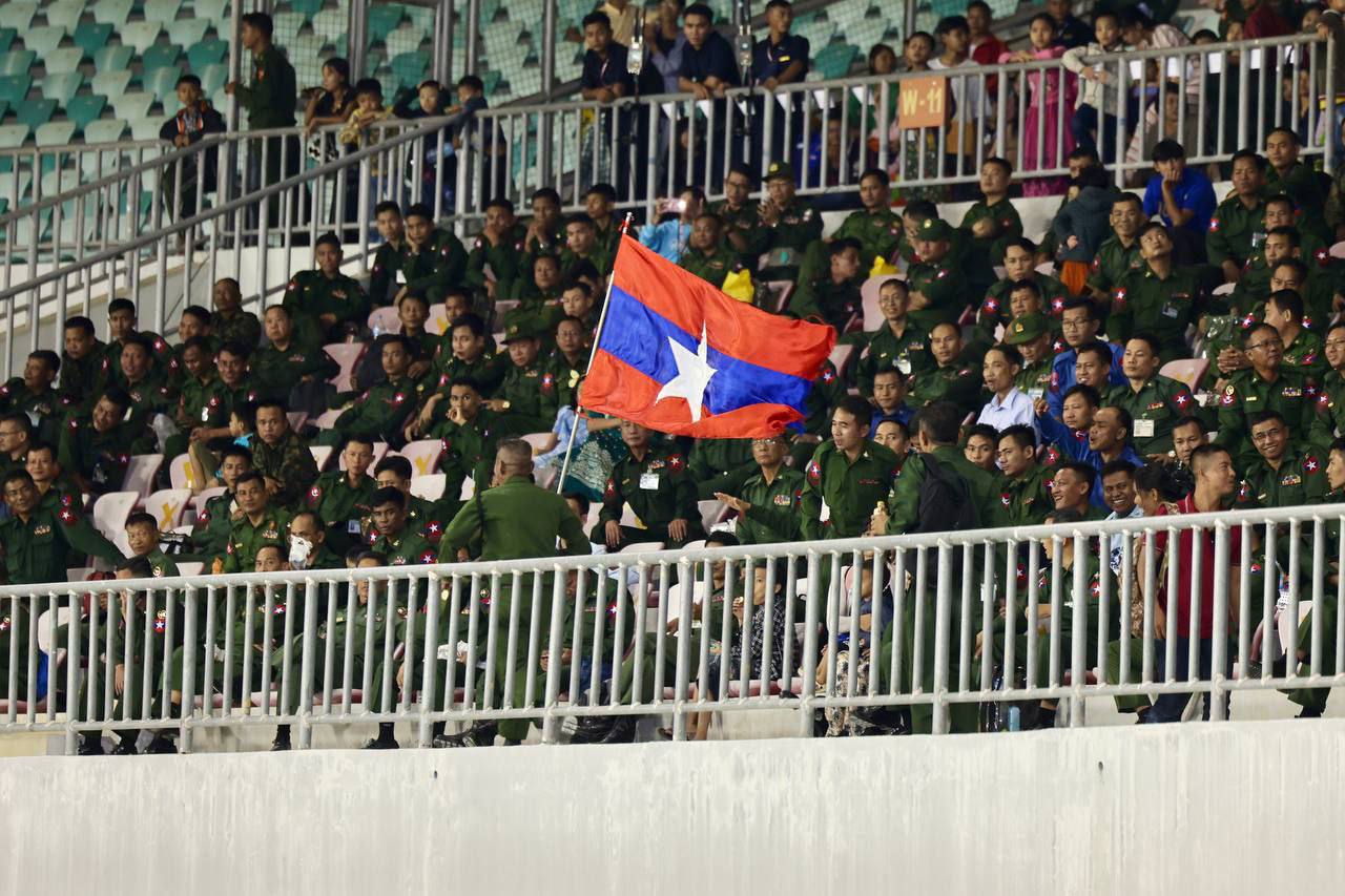 ၆၀ ကြိမ်မြောက် တပ်မတော်ကာကွယ်ရေးဦးစီးချုပ်ဖလားတပ်မတော် ကြည်း၊ရေ၊လေ ဘောလုံးပြိုင်ပွဲ ဗိုလ်လုပွဲတ